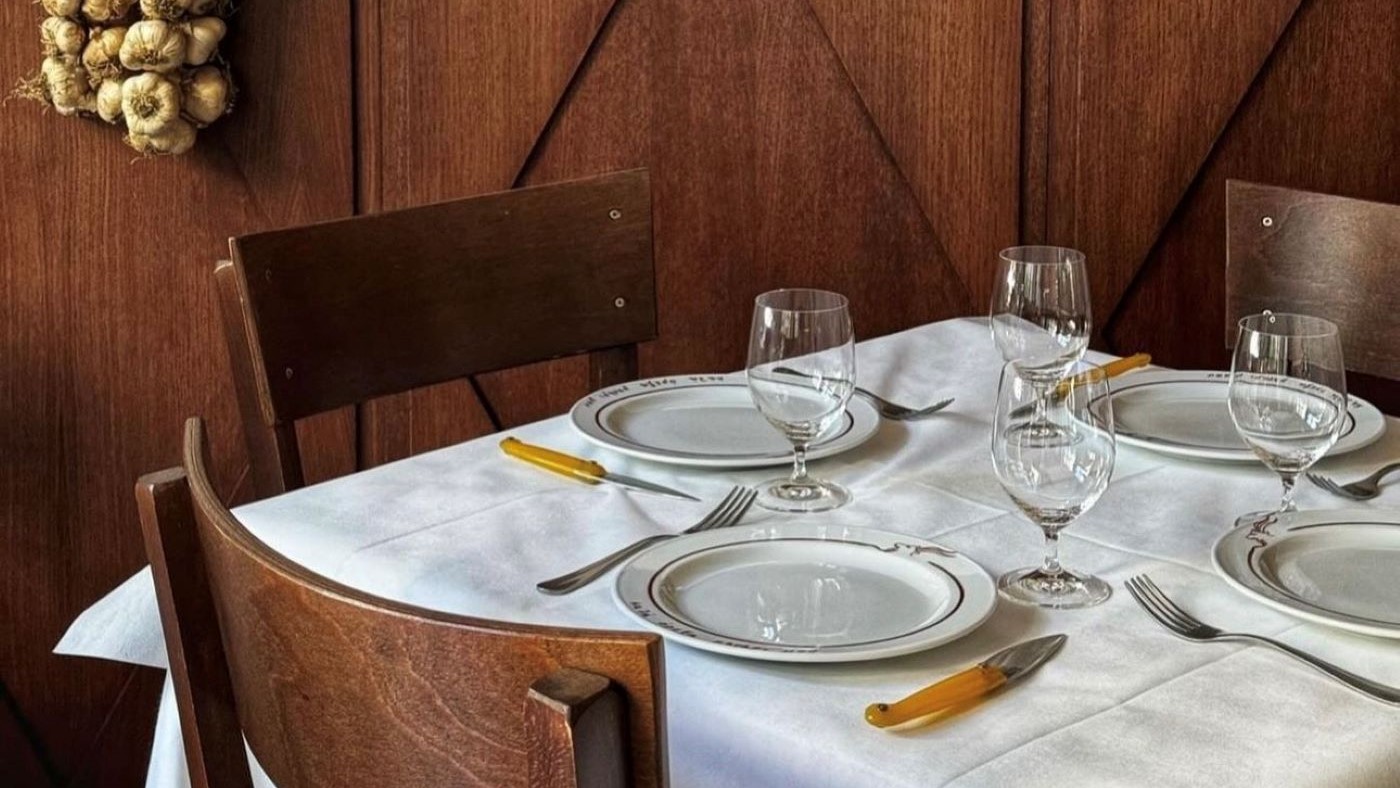 Manári: First impressions from the excellent meat tavern of Aris Vezene ...